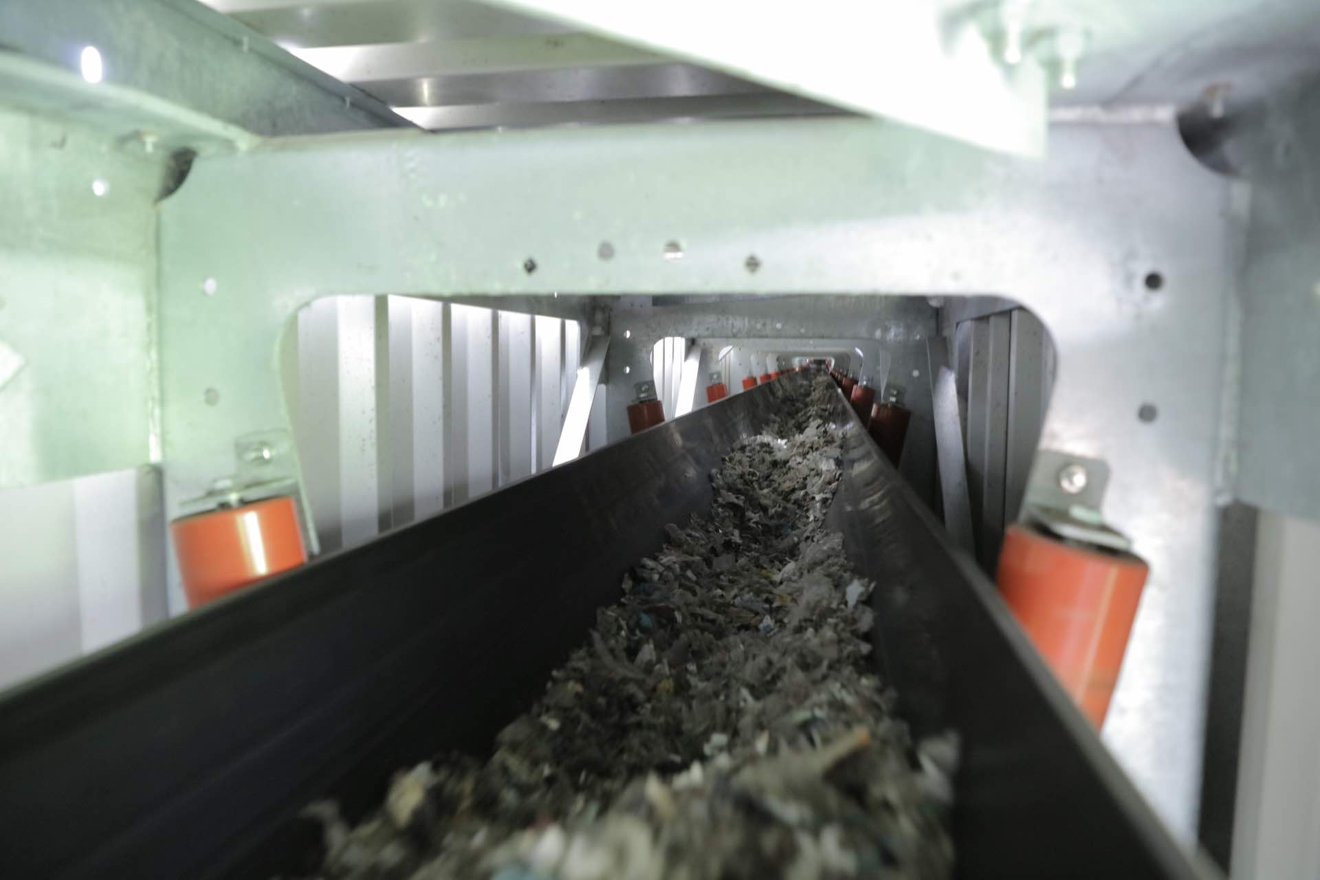 The U-shape Conveyor for Fine and Coarse Bulk Materials