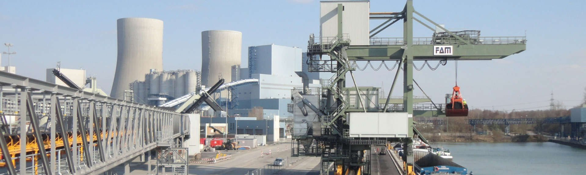 FAM Ship Unloaders for Bulk Terminals | BEUMER Group