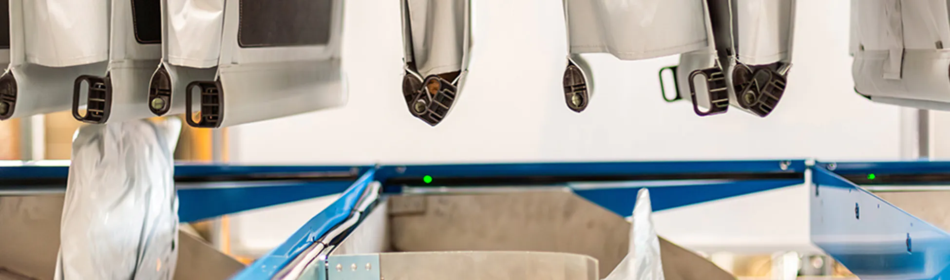 How a pouch system's low touch count lifts fulfilment rates - BEUMER Group