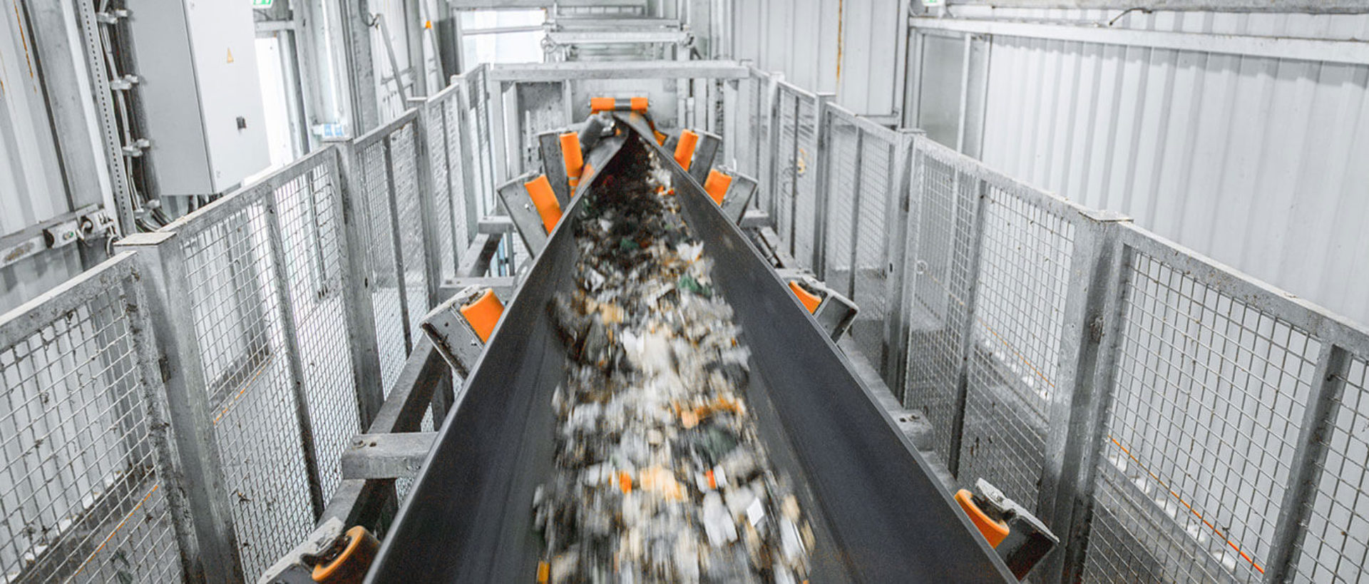 Conveyor Belts & Systems: Design & Manufacturing - Beumer