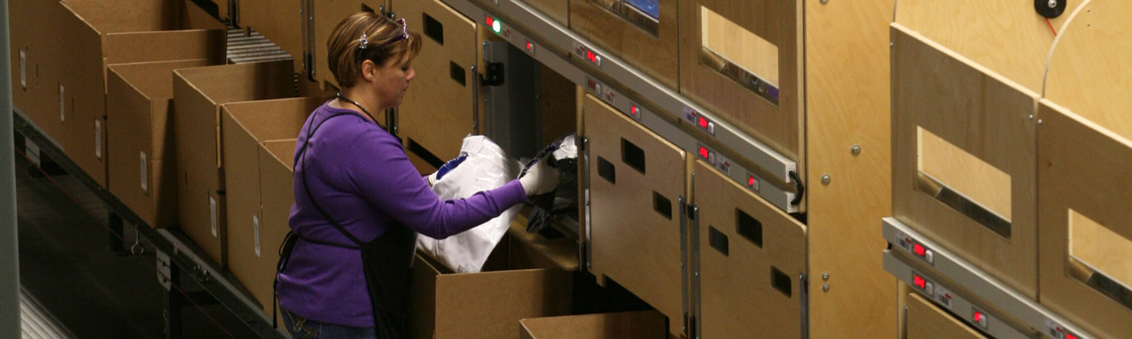 New sorting system in the Chico’s Distribution Center - BEUMER Group