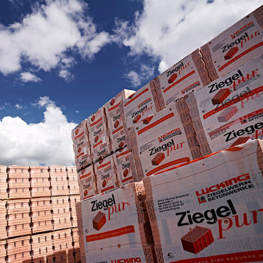 Loading of Bagged Material for Building Materials - BEUMER Group