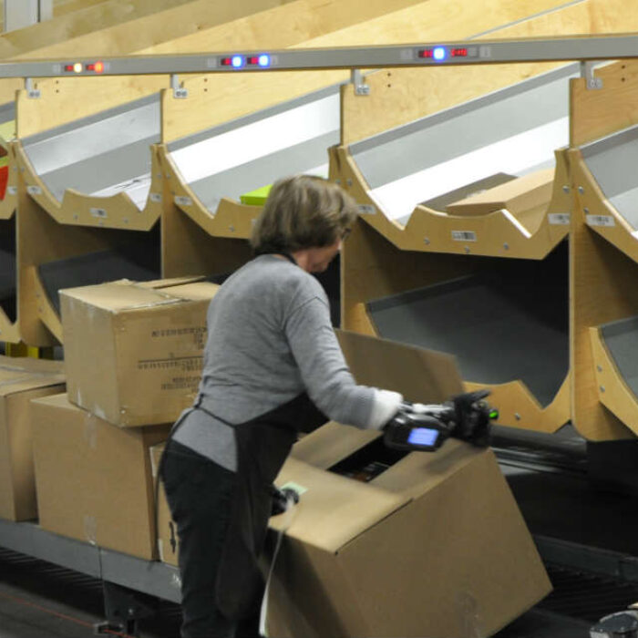 Fashion Industry Packaging Solutions | BEUMER Group