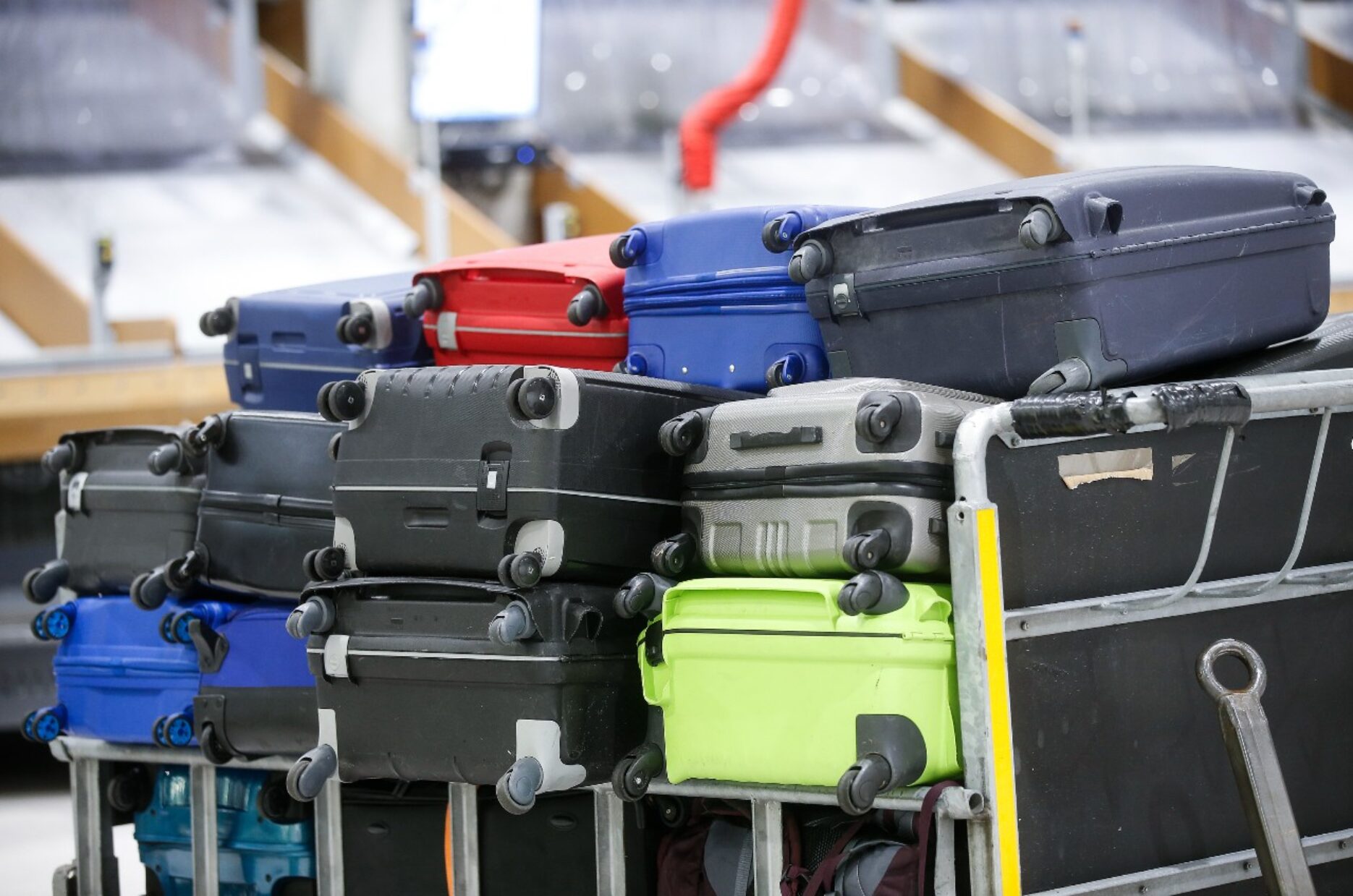 5 Ways to Cut Costs & Improve Efficiency in Baggage Handling