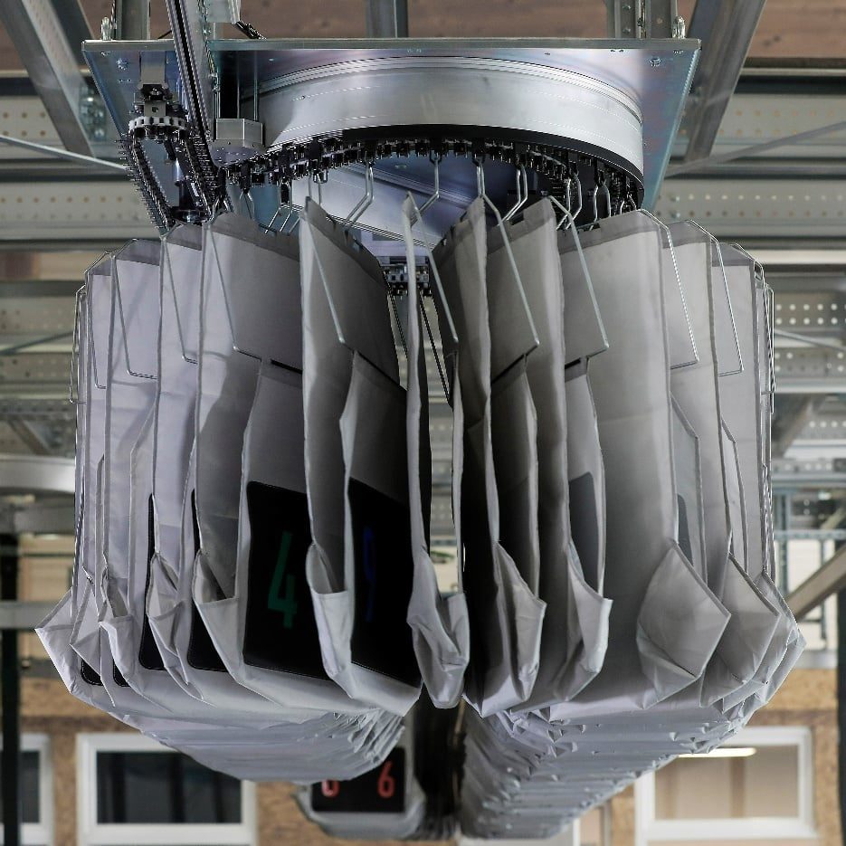 Pouch System: Solving Duty Parcel Issues for Cross-Border Customs