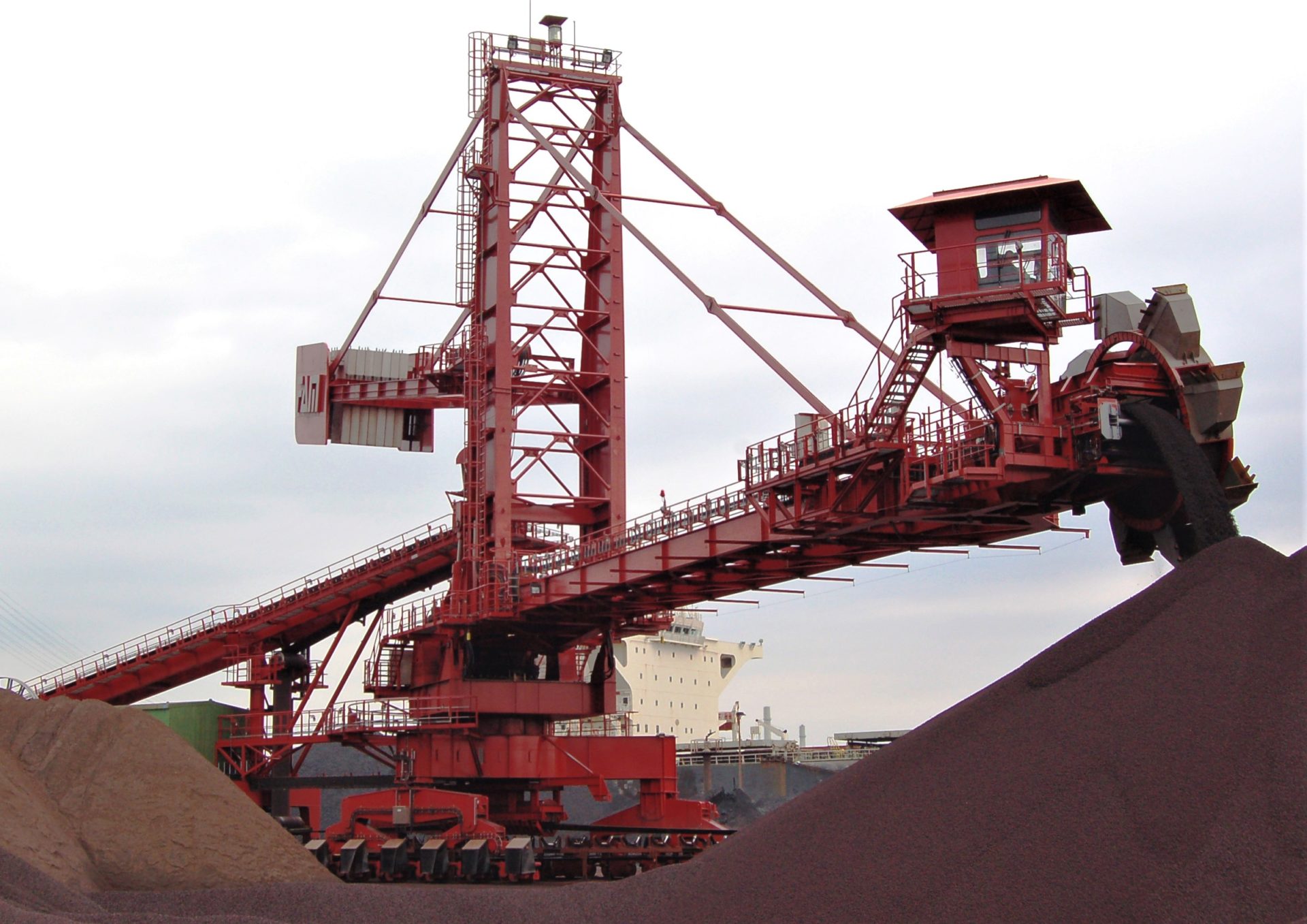 Smart Bulk Material Handling - BEUMER Group