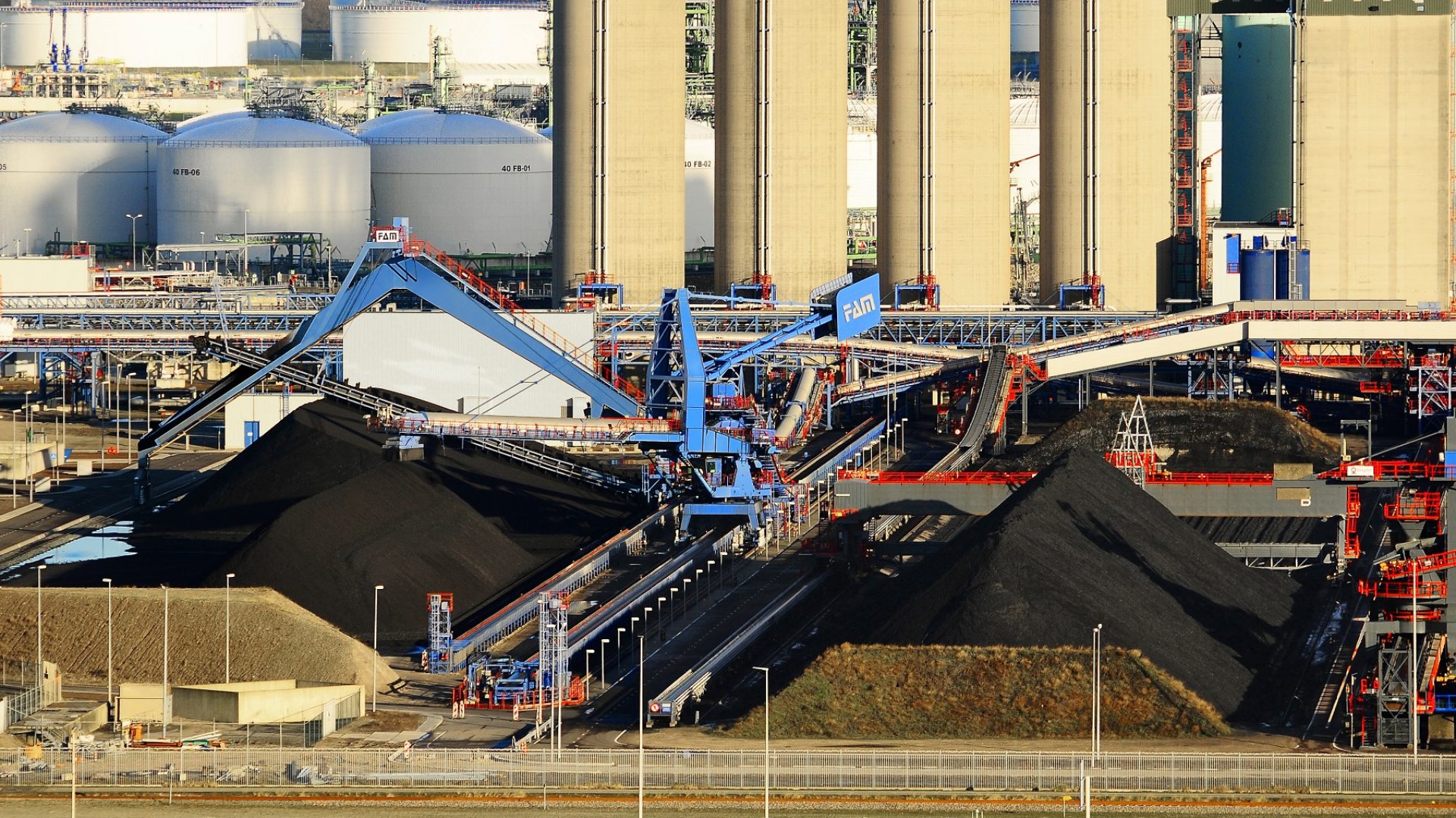 Smart Bulk Material Handling - BEUMER Group