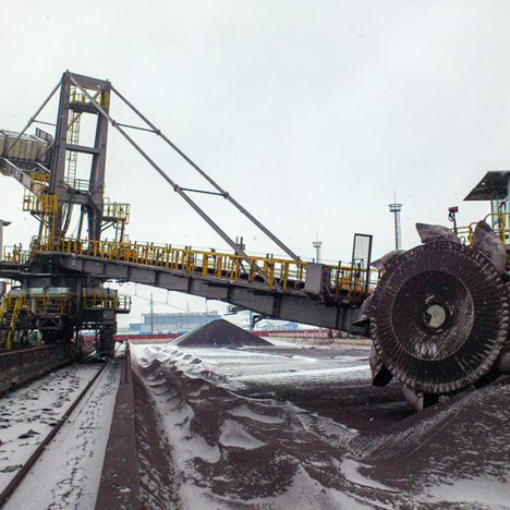 Stacker Reclaimers for Bulk Materials | BEUMER Group
