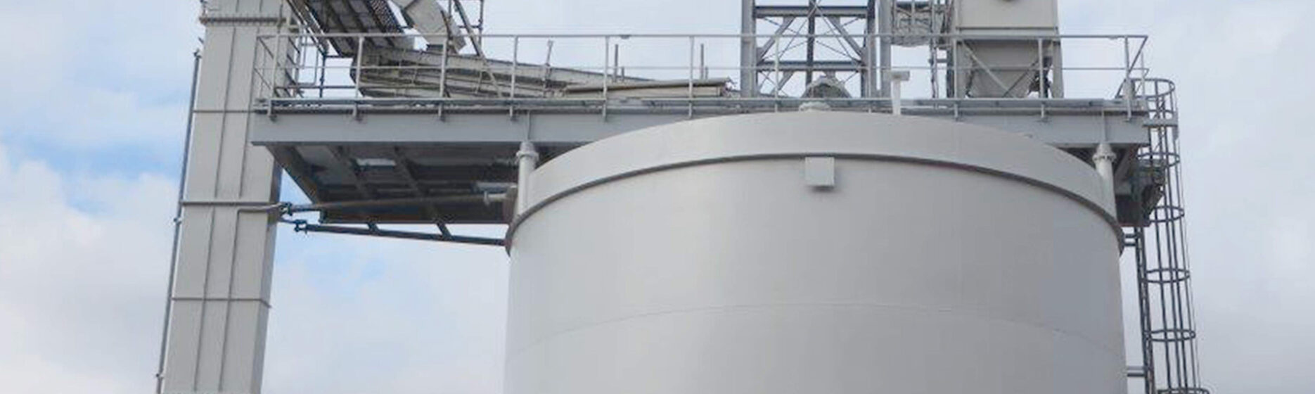 Bulk Storage Systems: Bunkers & Silos | BEUMER