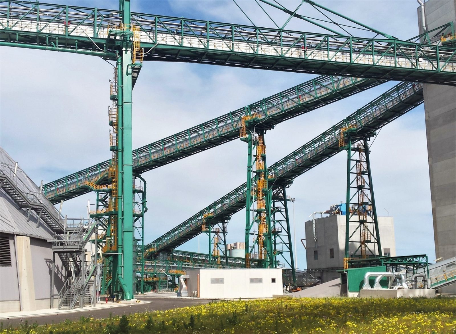 Intelligent Material Handling - BEUMER Group