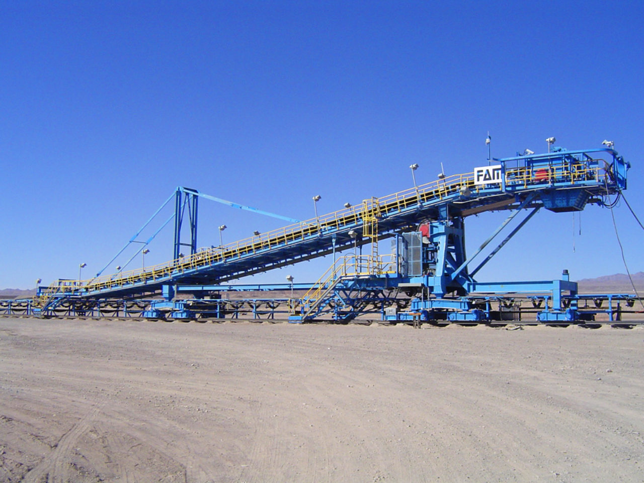 FAM Tripper Cars | BEUMER Group"