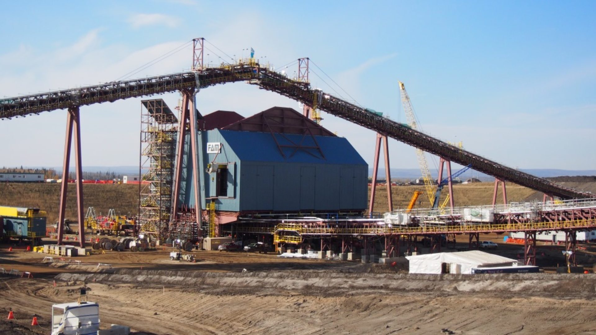 FAM Feeding Hopper Machines | BEUMER Group