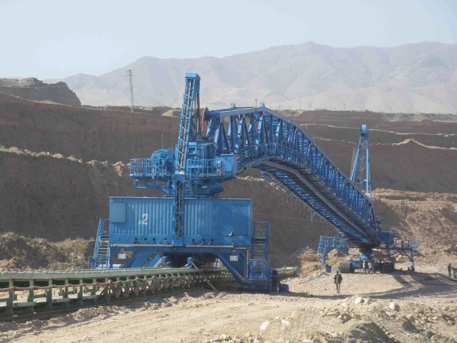 FAM Hopper Conveyor Cars | BEUMER Group