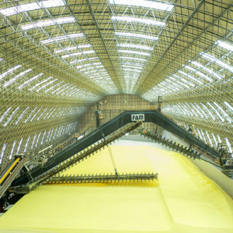 Ship Loaders for Bulk Material Handling | BEUMER & FAM