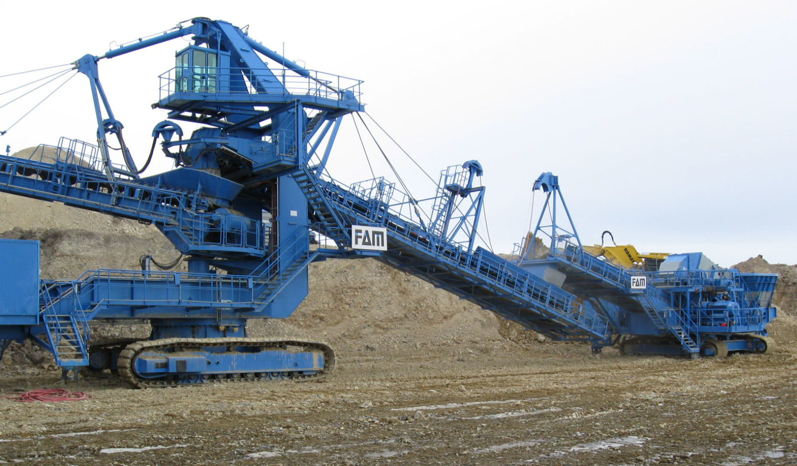 FAM Belt Wagon Machines for Mining | BEUMER Group