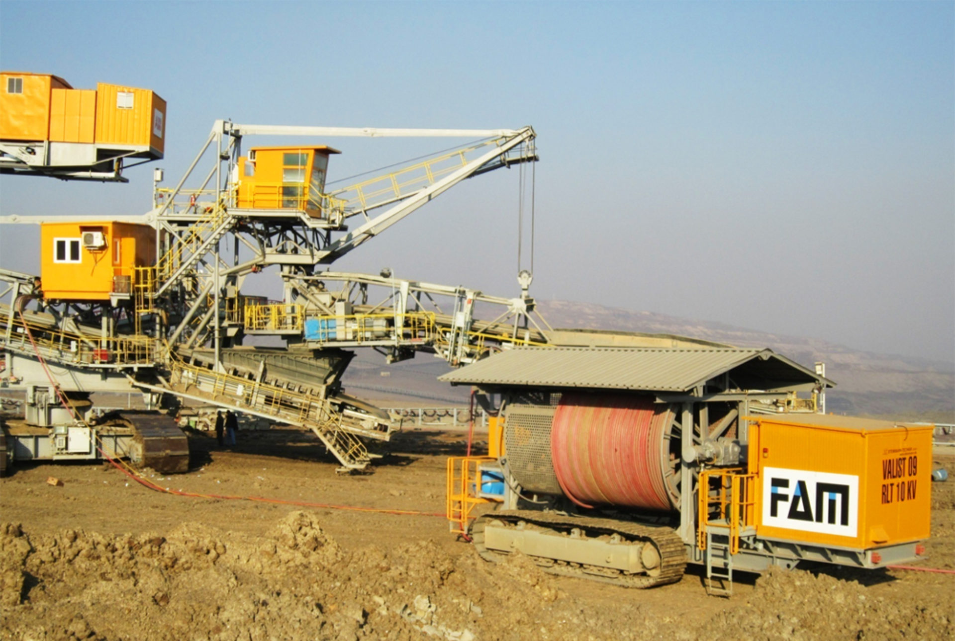 FAM Cable Reel Cars for Mining | BEUMER Group