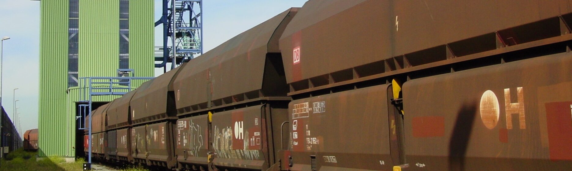 Train Loading Systems for Materials Handling | BEUMER Group