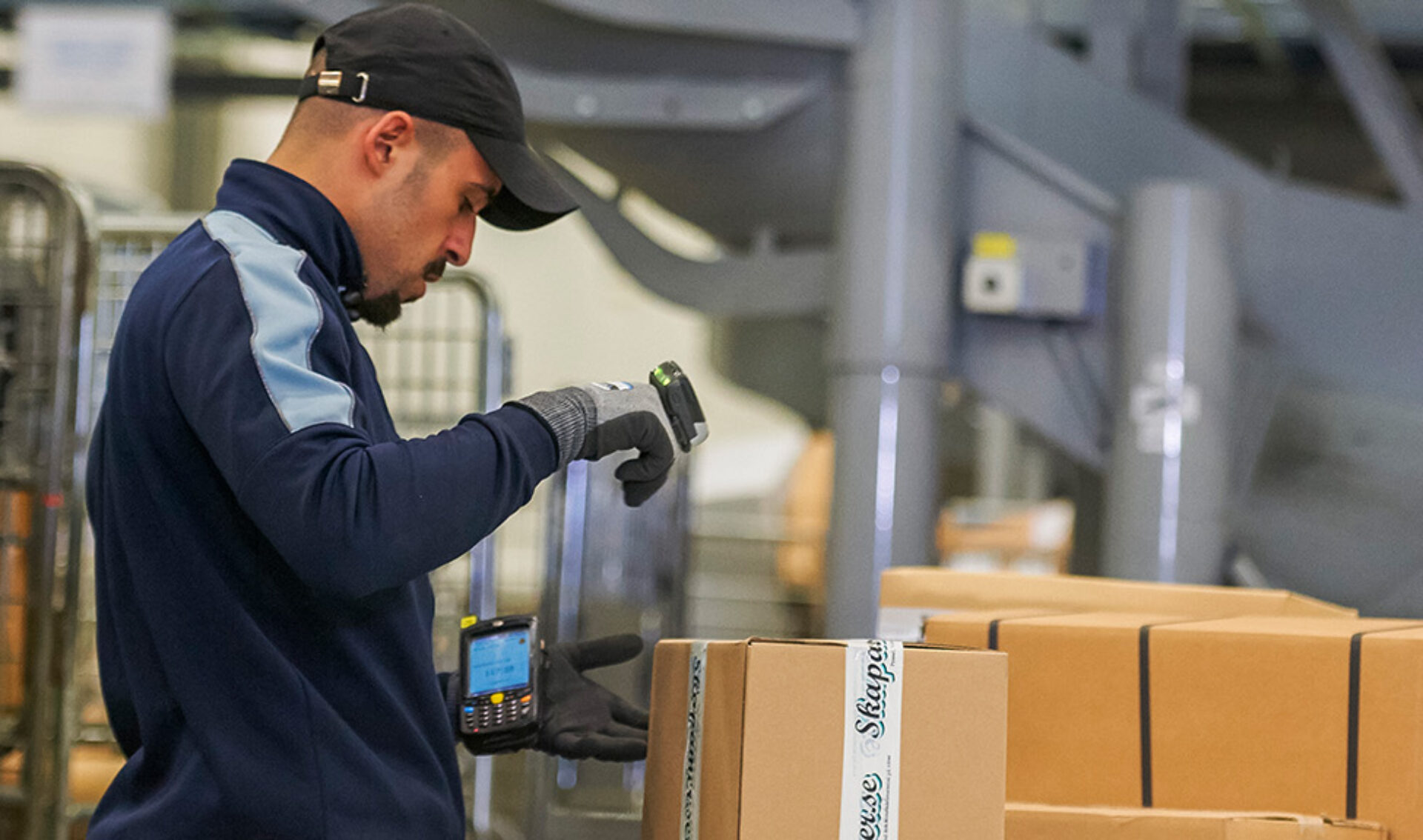 Courier, Express & Parcel Knowledge Hub - BEUMER Group