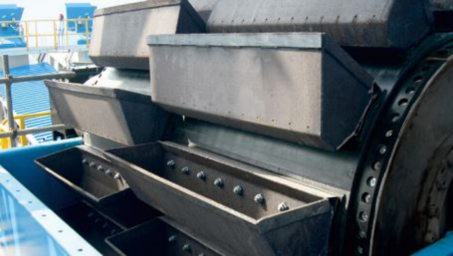 Bucket Elevators: Belt or Chain – Which is Best for You?