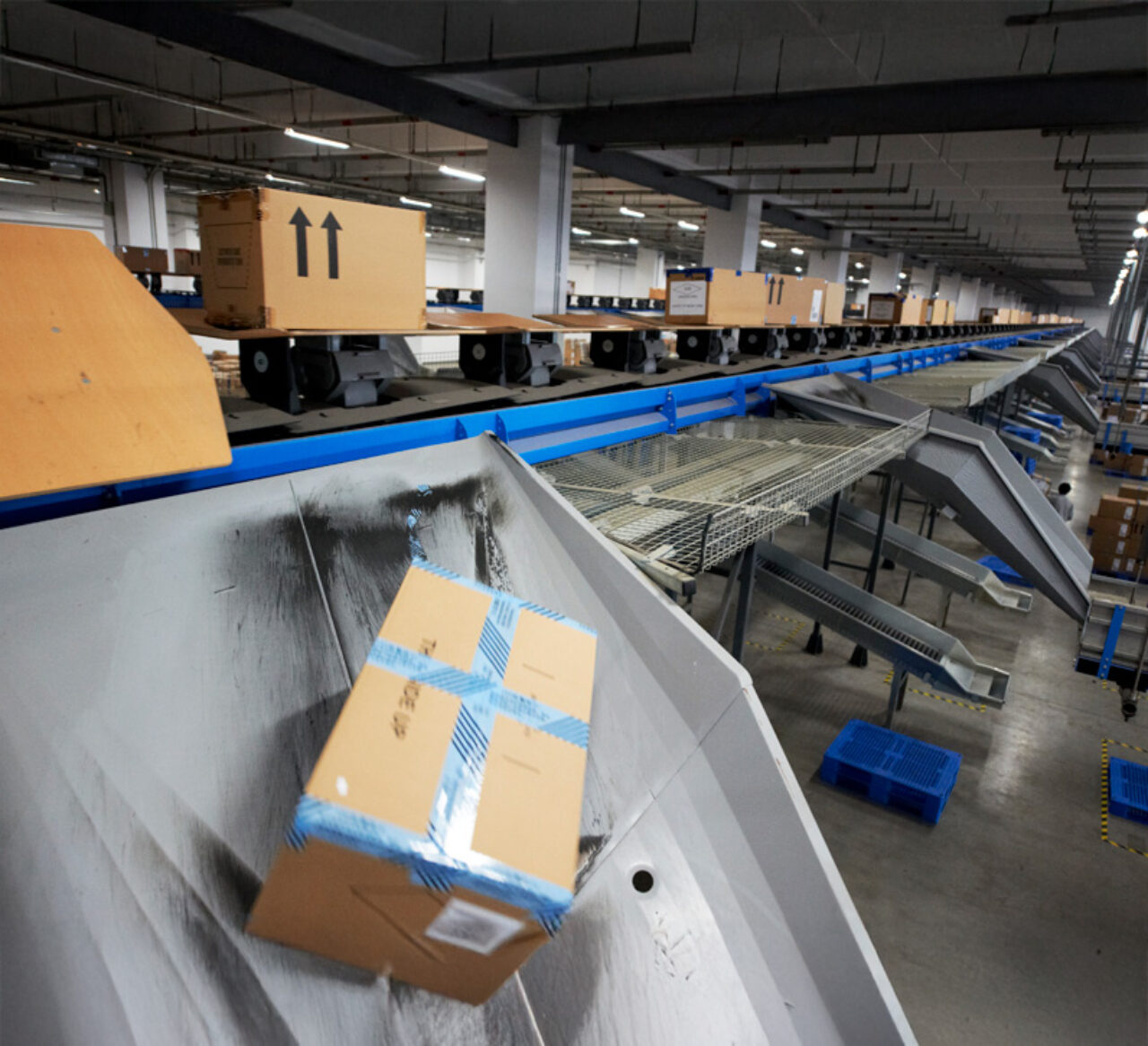 Tilt Tray Sorter: The BG Sorter ET