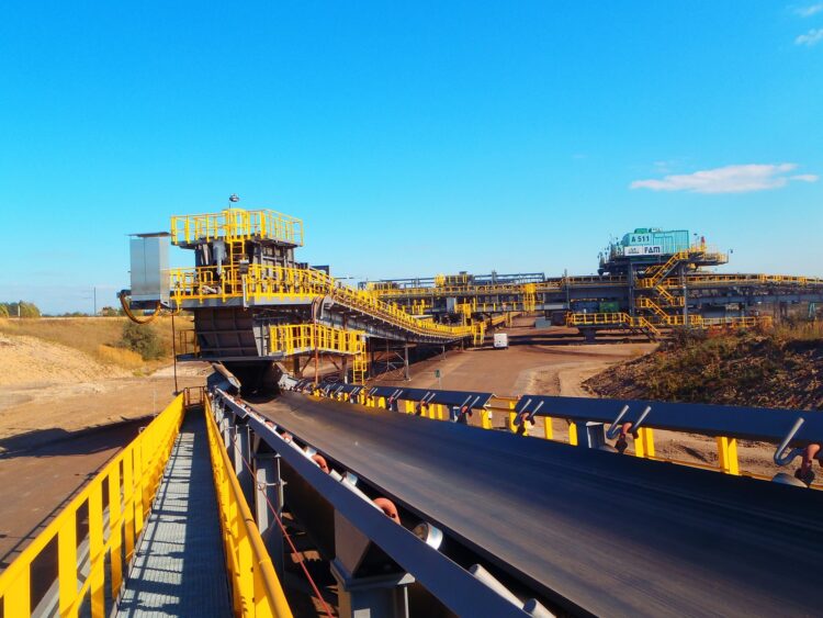 Optimising Investment in Open-Pit Mines and Quarries