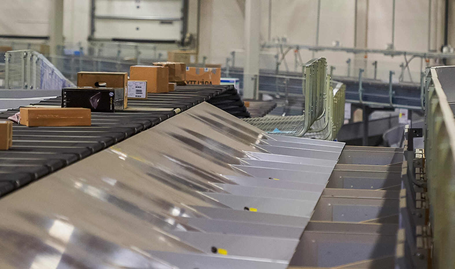 Courier, Express & Parcel Knowledge Hub - BEUMER Group