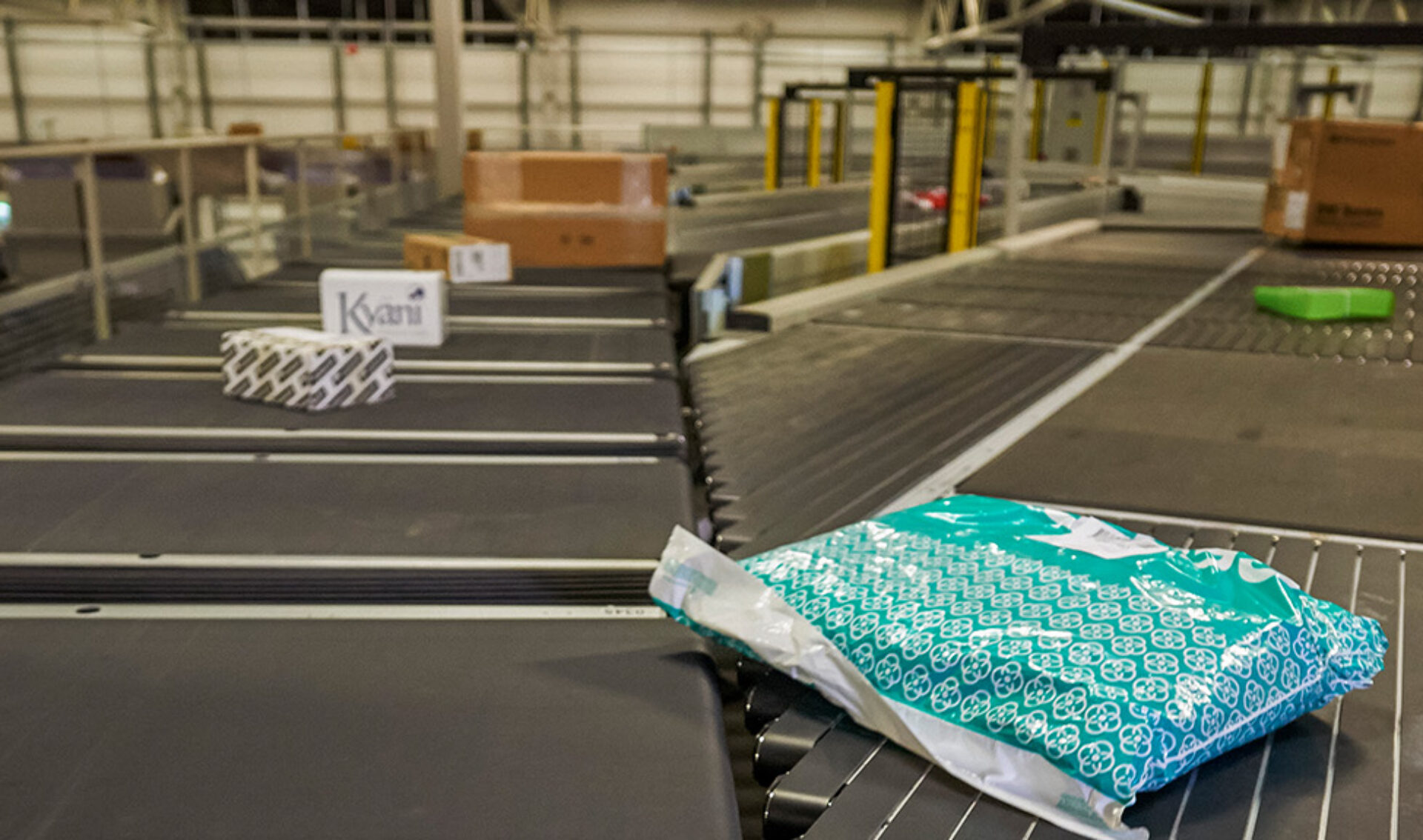 Courier, Express & Parcel Knowledge Hub - BEUMER Group